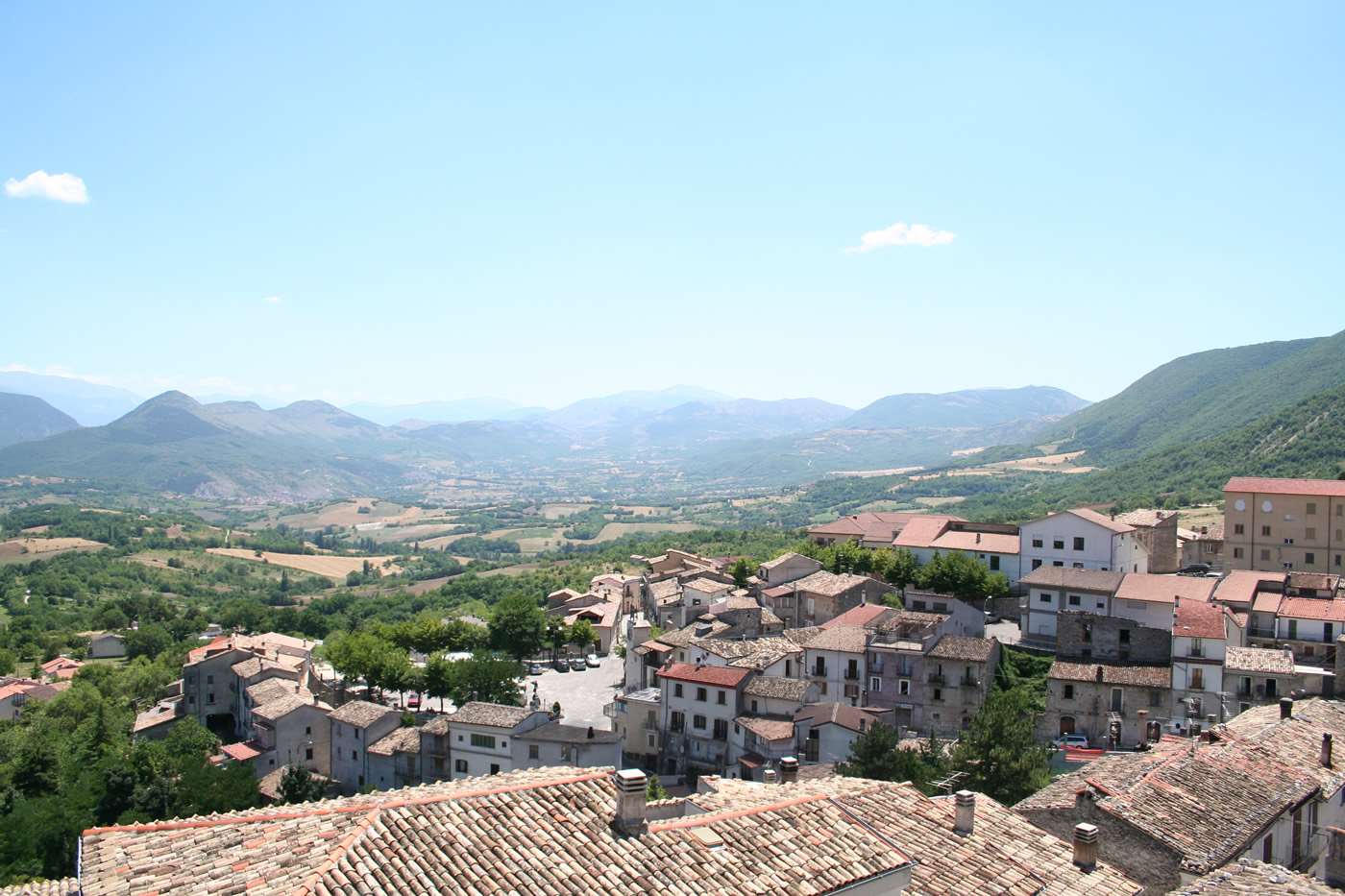 Townhouse for sale in Secinaro, Abruzzo for 85,000€ | CASA-ITALIA.dk